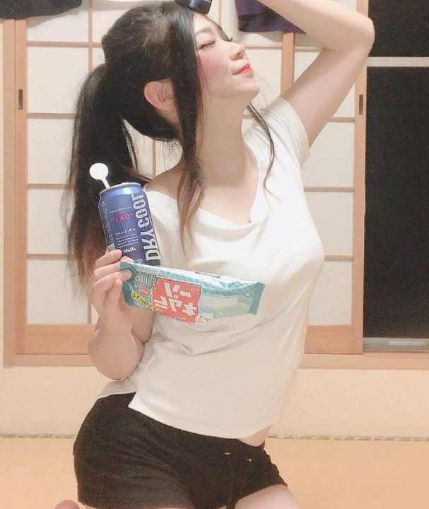 Hazunats - Streamer, Teacher, Traveler.